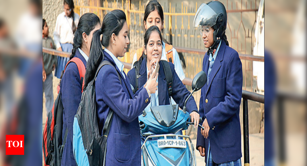 Patna DM asks schools to hold classes after 9.30am | Patna News - Times ...