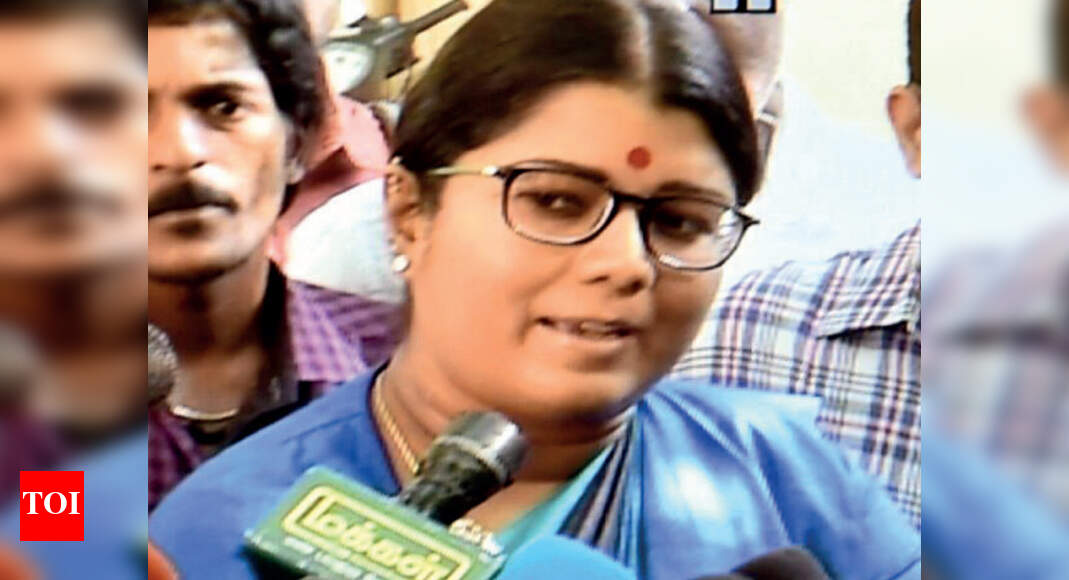 Sasikala: Sasikala family spars over footage, cracks wide open ...