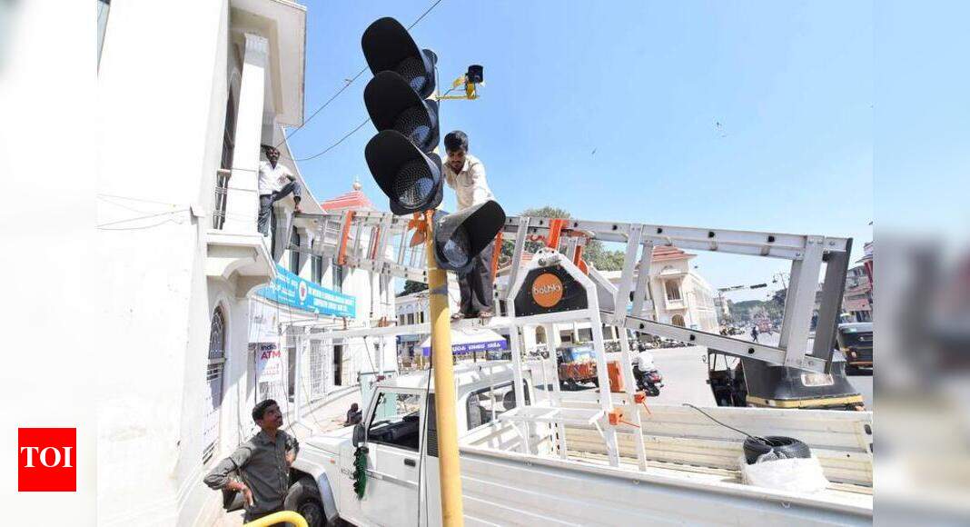 Automated traffic panels set to make travelling on city roads a lot ...