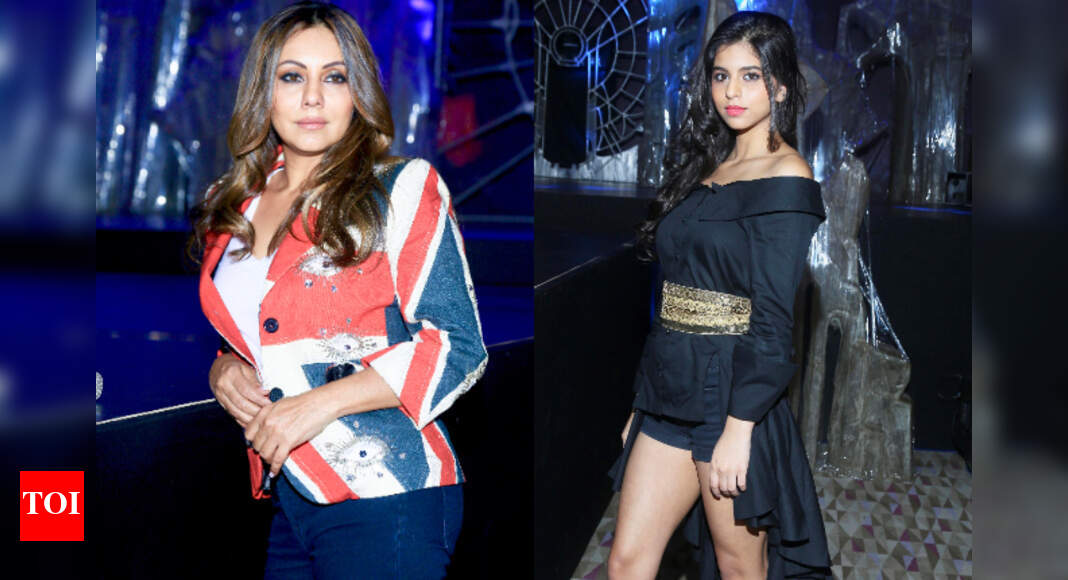 Mom Gauri, daughter Suhana redefine beauty and style! - Times of India