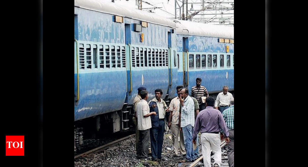 The late late train: Bengaluru-Chennai Mail | Bengaluru News - Times of ...