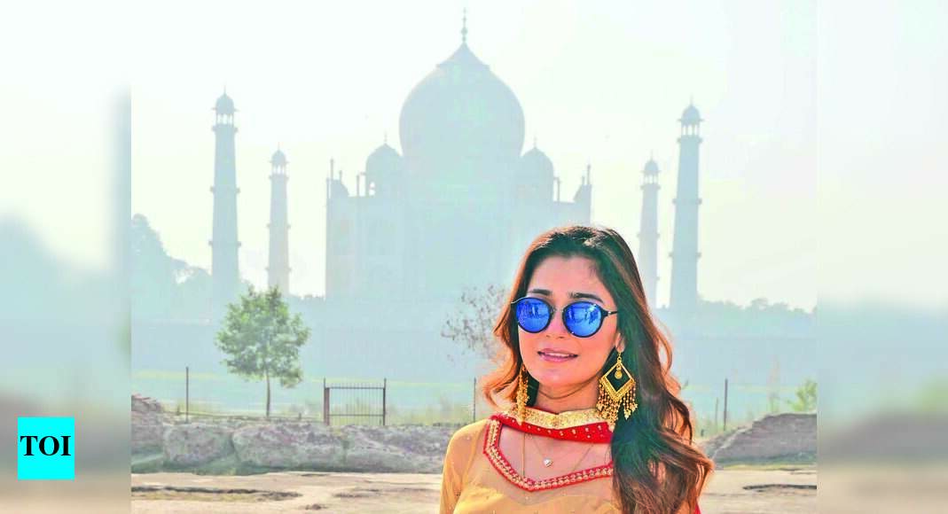 Agra is special as my debut show was shot here: Sara Khan | Agra News ...