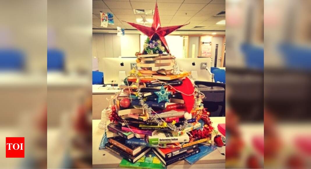 How to make a DIY Christmas book tree - Times of India