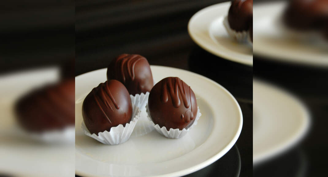 Cafe Choco Cardamom Bombs Recipe: How to Make Cafe Choco Cardamom Bombs ...