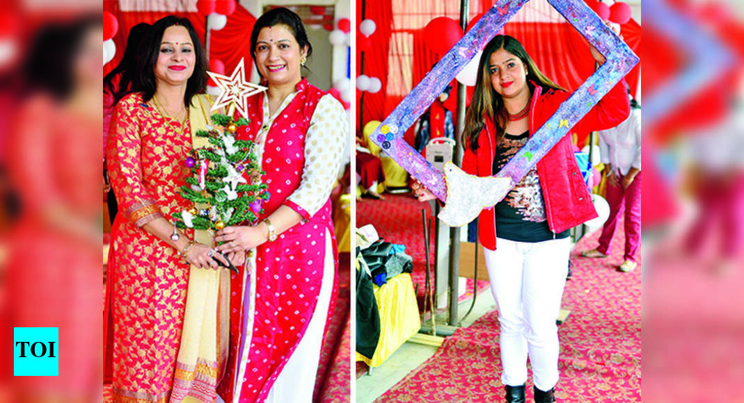 Merrymaking with friends | Allahabad News - Times of India