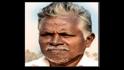 When others struggle to grow paddy, farmer cashes in on roses | Trichy ...