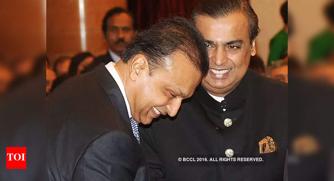 Reliance Communications: On father's birthday, Mukesh Ambani gives Anil ...