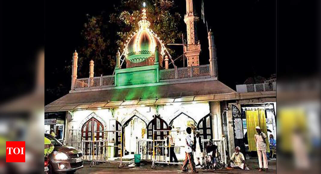 Cantonment: Visitors, officials kept records of Cantonment’s history ...