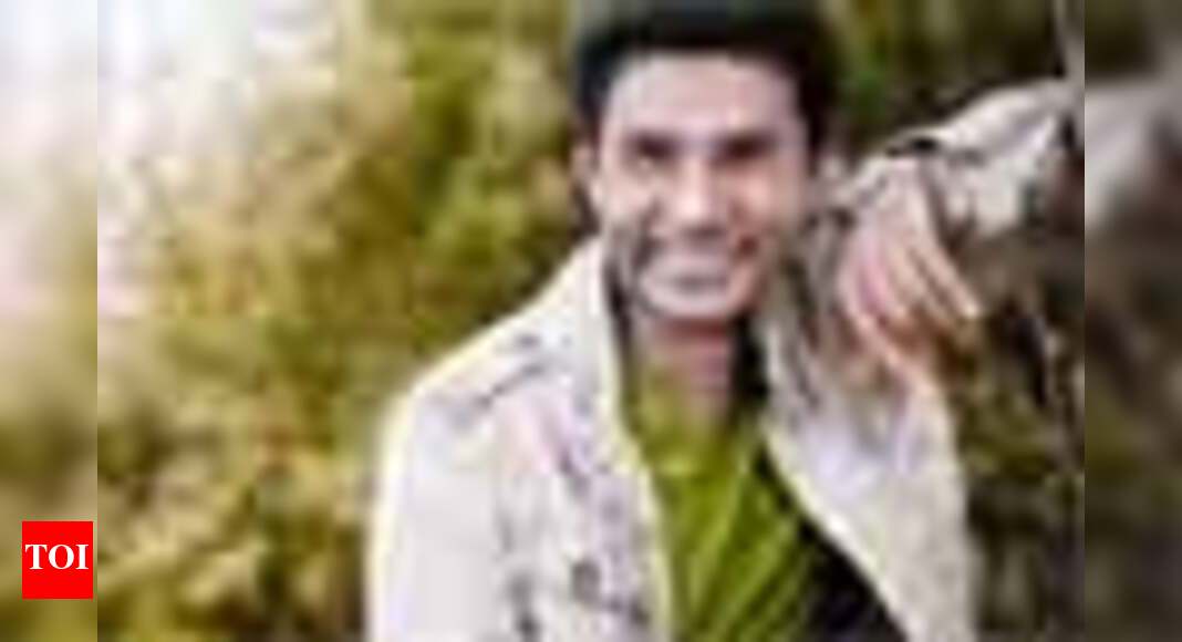 Mazher Sayedd in a devilish avatar - Times of India