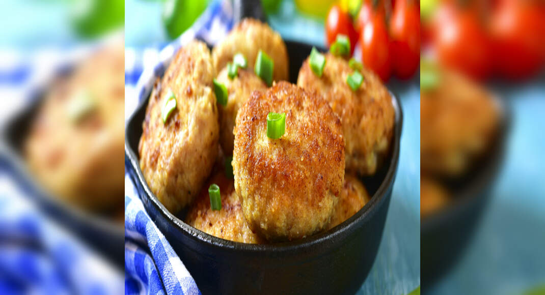 Kolkata-style Chicken Keema Cutlet Recipe: How to Make Kolkata-style ...