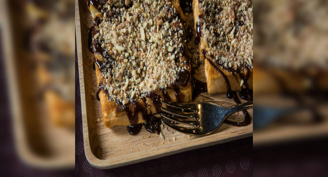 Nutty Chocolate Peanut Butter Toast Recipe: How to Make Nutty Chocolate ...