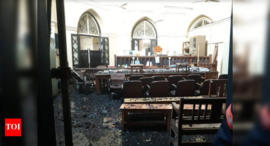Mumbai sessions court fire: Fire erupts in sessions court building in ...