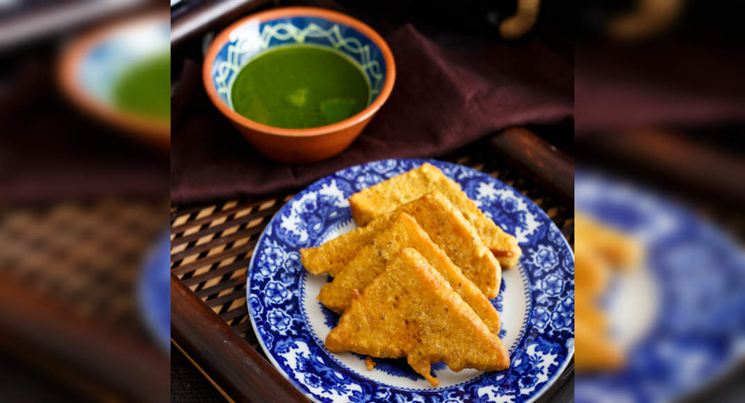 Besan Toast Recipe: How to Make Besan Toast Recipe | Homemade Besan ...