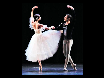 An evening in Paris: Legends to thrill with classical & modern ballet ...