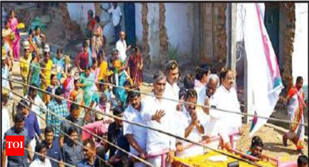 mandal praja parishad: TRS sweeps Mandal Praja Parishad polls, wins 10 ...