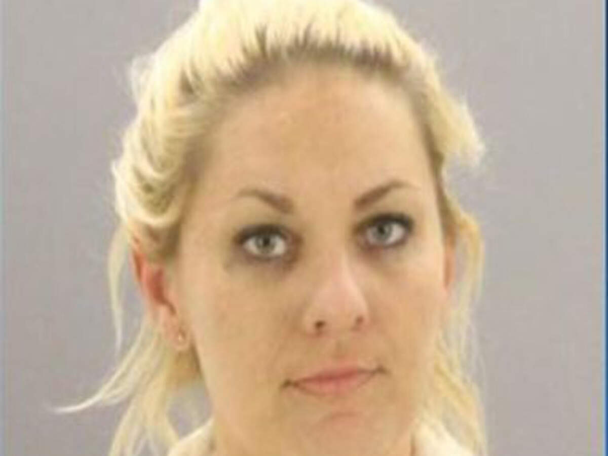 Model arrested for theft