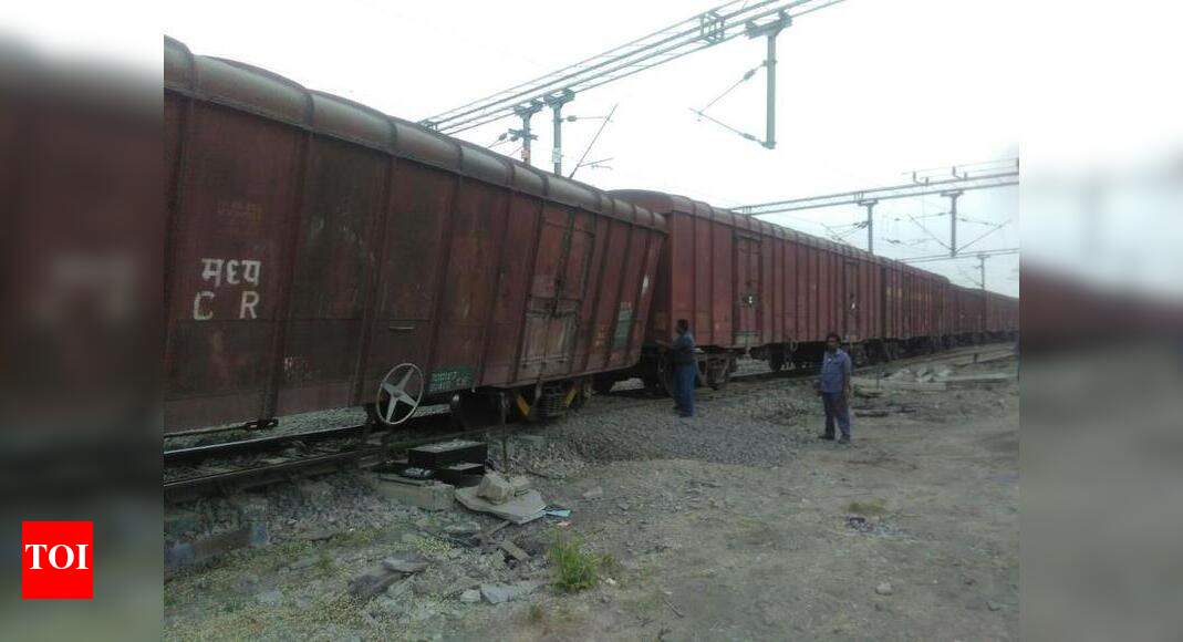 2 bogies of goods train derail | Hubballi News - Times of India