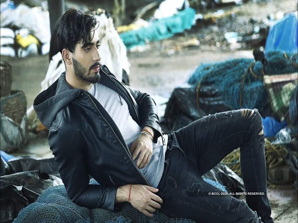 Sagar Arora makes city proud, bags second spot in male beauty pageant