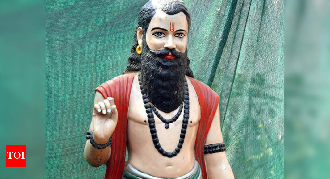 Guru Dronacharya statue found but without a palm | Gurgaon News - Times ...