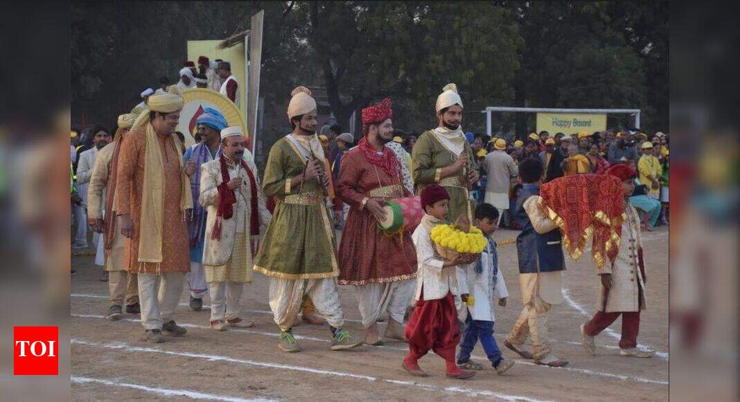 Basant Day: Festivity grips Dayalbagh: 20,000 to attend Basant Day ...