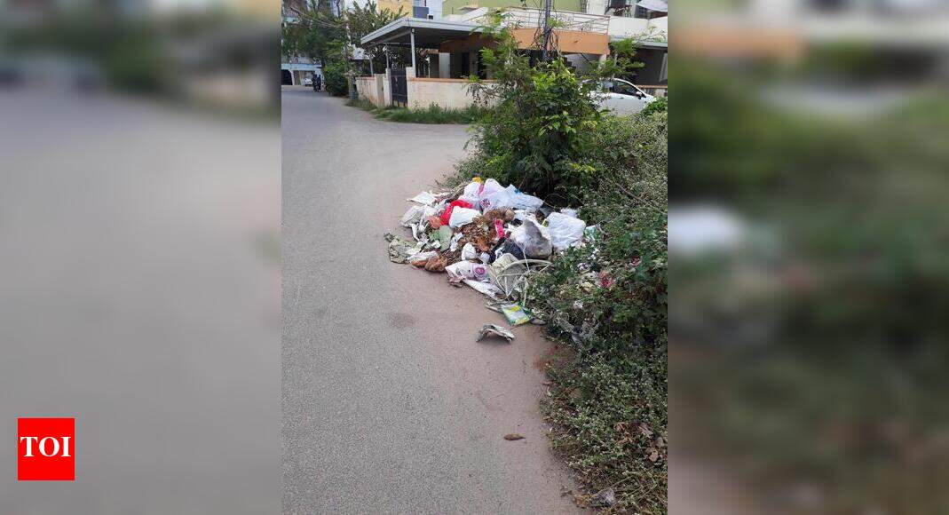 Litter on road - Times of India