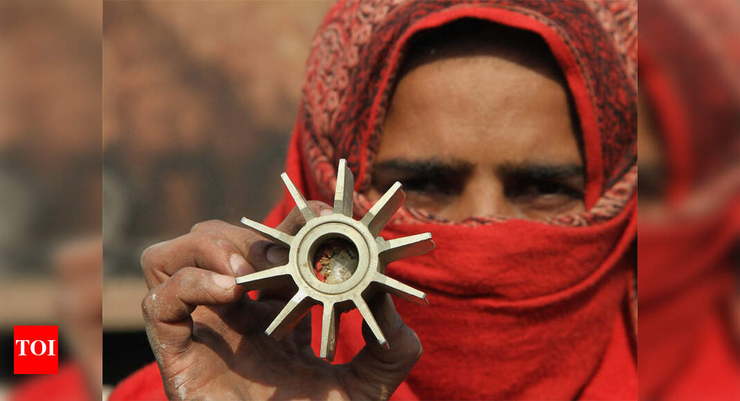 Line Of Control: Displaced border dwellers demand land, bunkers in ...