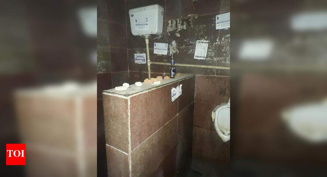 Dirty public loo - Times of India