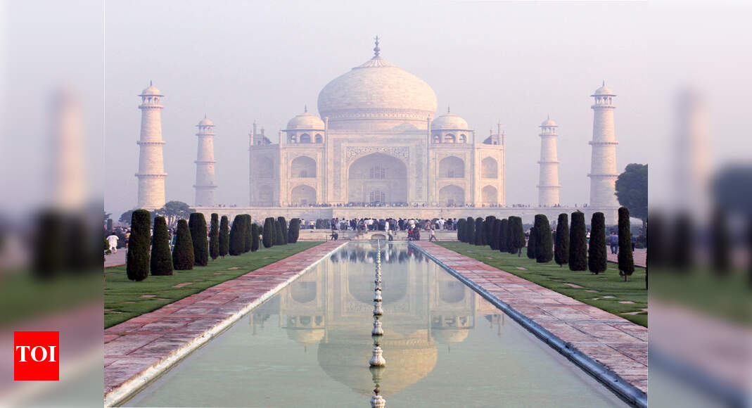 Only Agra Muslims to be allowed for Friday prayers at mosque in Taj ...