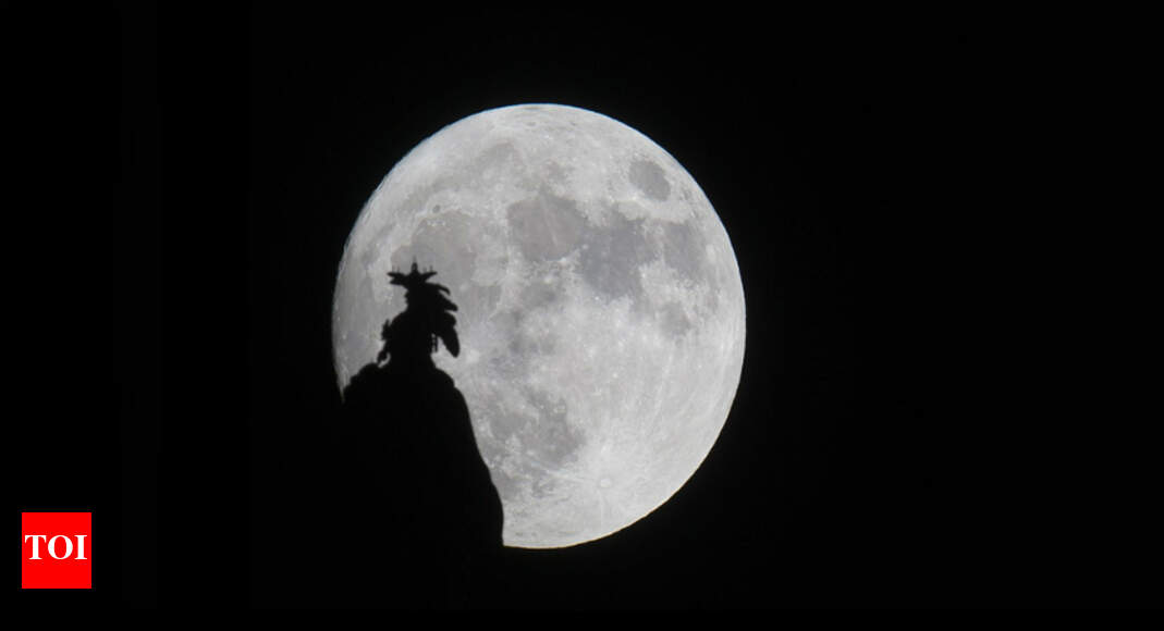 It’s a ‘once in a blue moon’ Wednesday | Nagpur News - Times of India