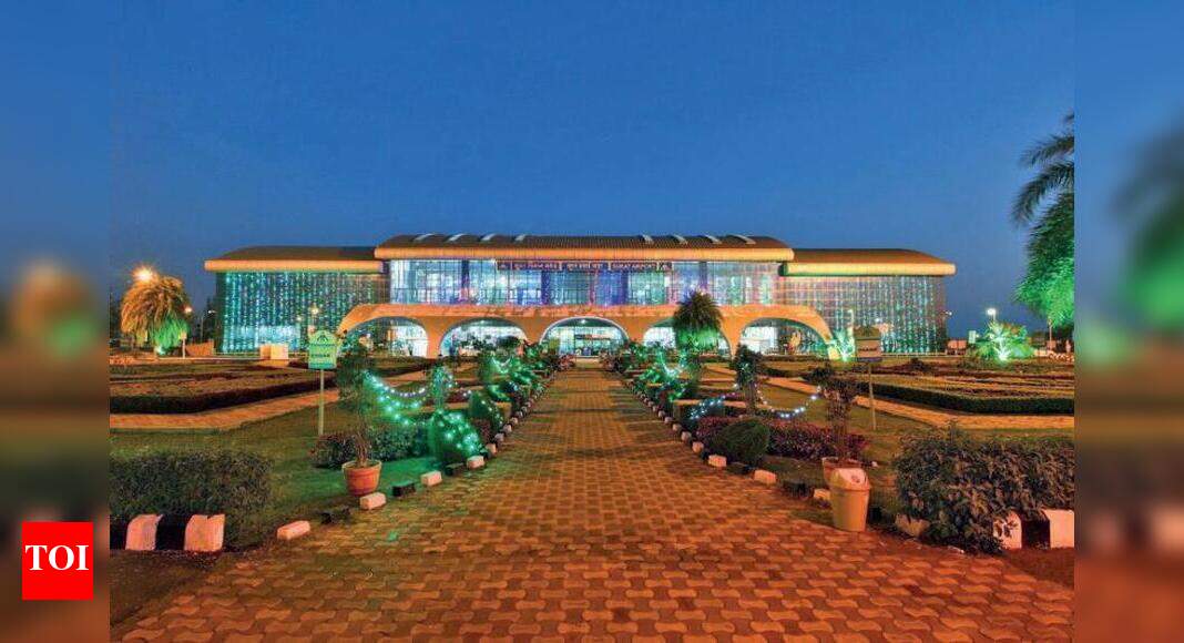 Cook: Surat gets closer to getting more int’l, domestic flights | Surat ... Cook: Surat gets closer to getting more int’l, domestic flights | Surat ...