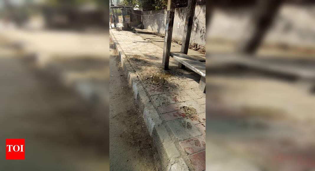 How can pedestrians use this footpath? - Times of India