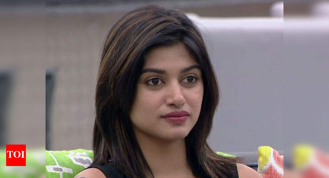 I’m successful because my fans love me: Oviya - Times of India