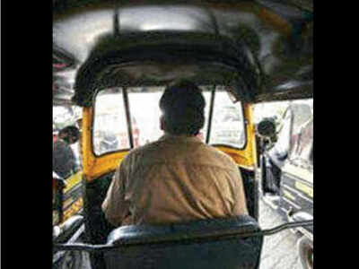 Molestation: Auto anarchy continues on Kolkata roads | Kolkata News ...