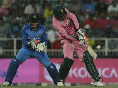 India Vs South Africa: Dhoni's style of keeping works for him: India ...