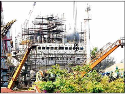 ONGC: Blast kills 5 on ONGC ship at Cochin Shipyard's dry dock | Kochi ...