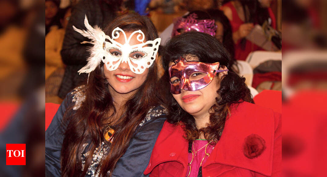 A masquerade theme party for the ladies in Varanasi | Events Movie News ...