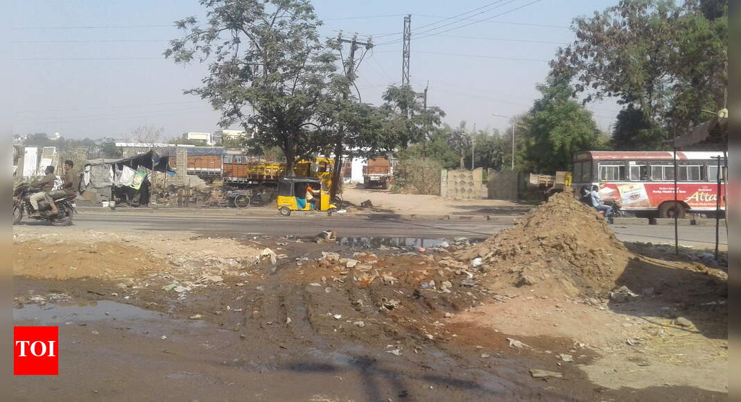 NH 7 HIGHWAY ROAD UN NOTICED AND UN REPAIRED - Times of India