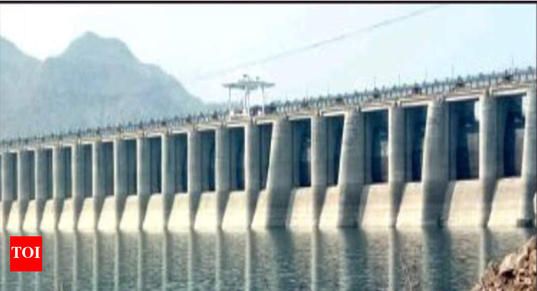 Sardar Sarovar dam: Alarming: Level slides 2m in 10 days in Sardar ...