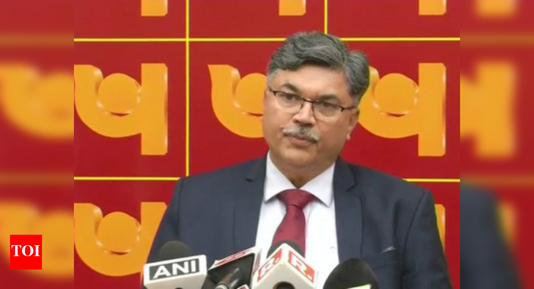 PNB: PNB head Sunil Mehta appears before fraud investigation agency ...