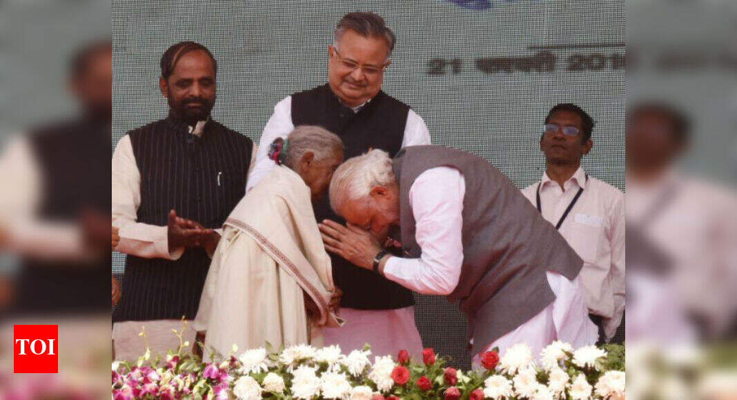 Womens Day Wishes: On International Women's Day, PM Modi on the woman ...