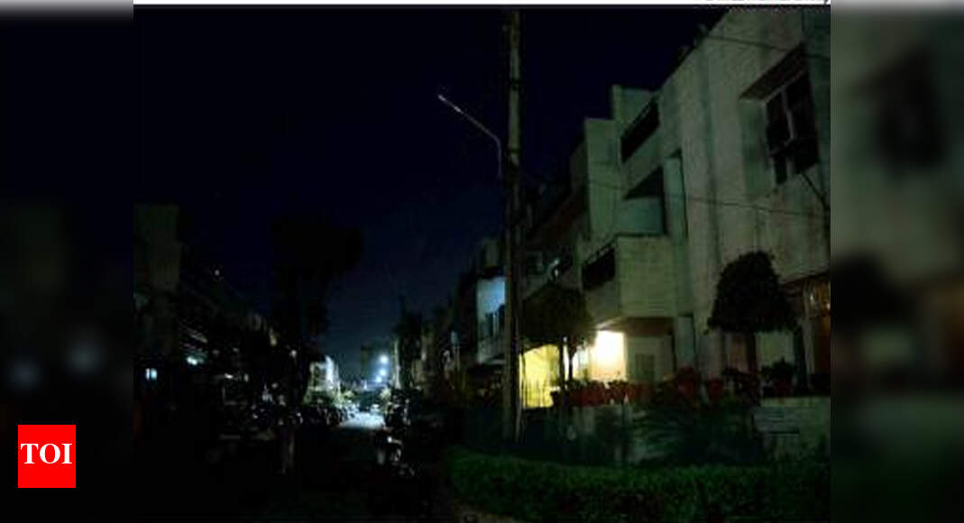 Manimajra: Manimajra street lights off & power department unreachable ...