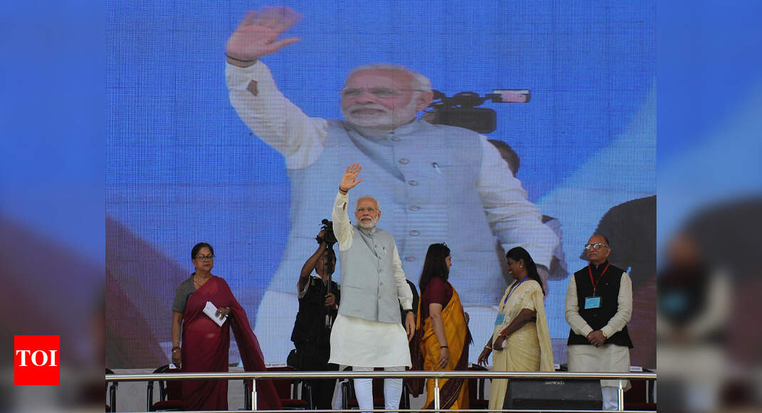 PM Narendra Modi holds meeting with collectors | Jaipur News - Times of ...