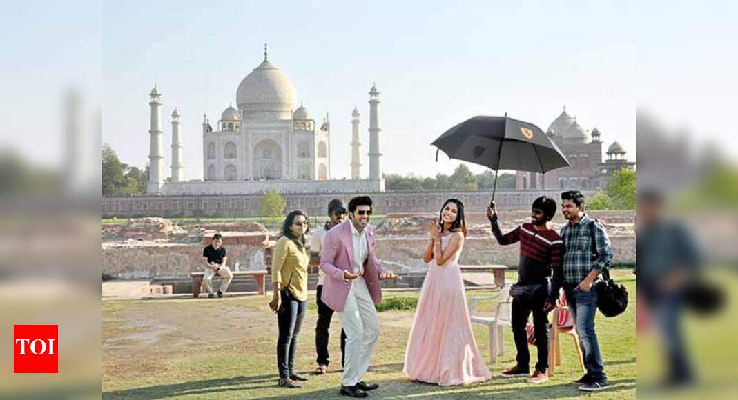 Mehtab Bagh turns into a shooting set for Tamil reality show | Agra ...