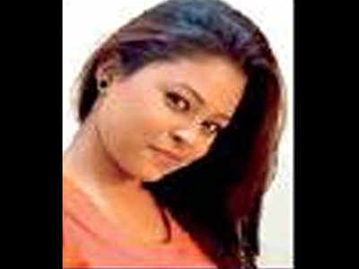 No lead role coming her way, actor kills self - Times of India