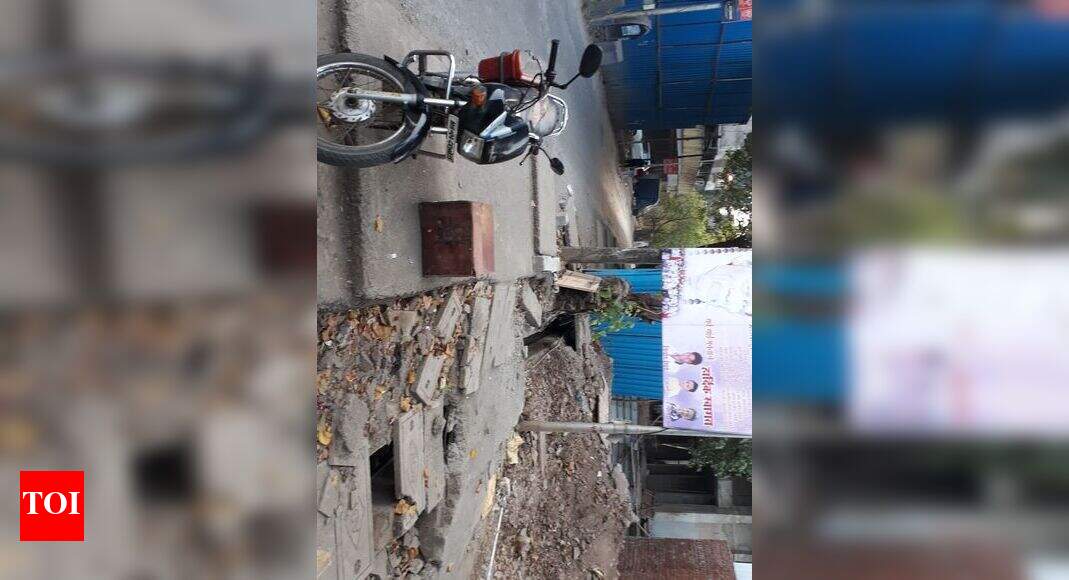 Road Encroachment goes unnoticed - Times of India