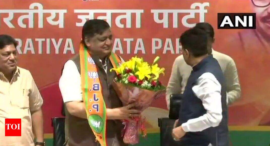 Naresh Agrawal: Akhilesh Yadav aide Naresh Agrawal joins BJP | India ...