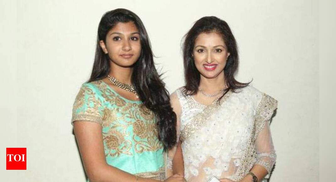 Gautami clarifies on her daughter's acting debut | Tamil Movie News ...