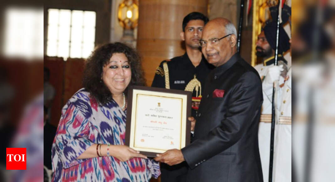 Designer Madhu Jain honoured by President - Times of India