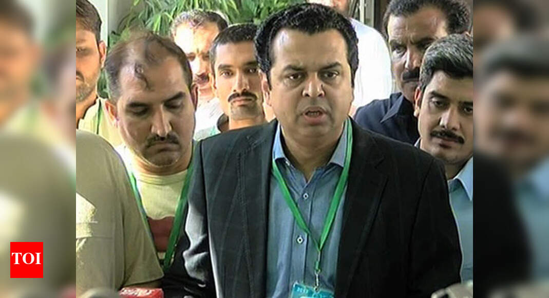 Pakistani court charges deputy minister for insulting judges - Times of ...