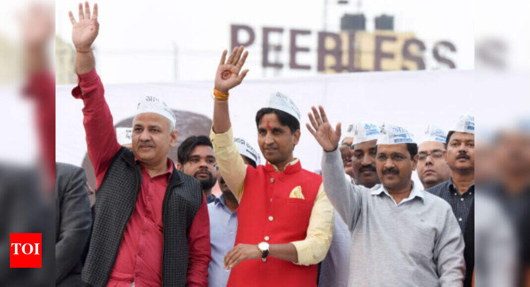 Arvind Kejriwal: Kumar Vishwas takes dig at Arvind Kejriwal over ...